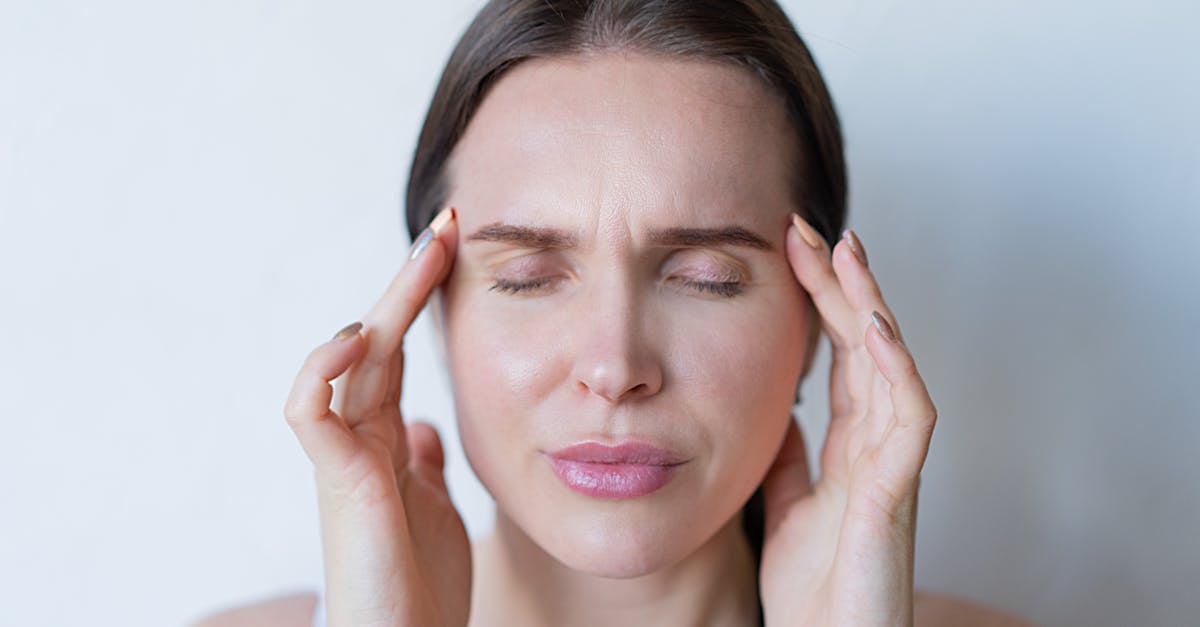 Cervicogenic Headaches vs. Migraines – how to tell and which therapies ...